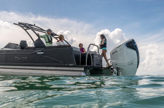 350HP Honda V8 4-Stroke Outboard (BF350) | Honda Marine